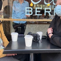 Yellow Bernard - Coffee Shop