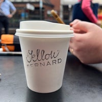 Yellow Bernard - Coffee Shop