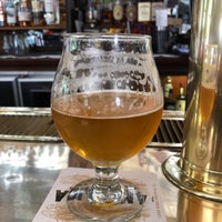 Mugs Ale House (Now Closed) - Pub in Williamsburg