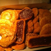 Cresent Donut - Donut Shop