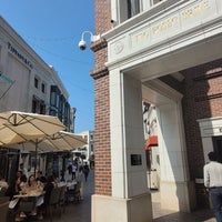 Two Rodeo - Beverly Hills, CA