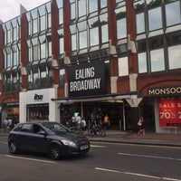 Ealing Broadway Shopping Centre - Shopping Mall