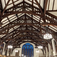 Mount Holyoke College Library - 3 tips from 246 visitors