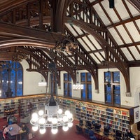 Mount Holyoke College Library - 3 tips from 246 visitors