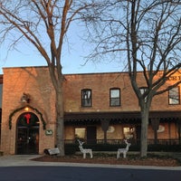 Ice House Mall - 1 tip from 88 visitors