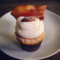 Frosted Cakery - Bakery in Fresno