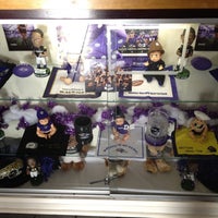 Poplar Inn - American Restaurant in Dundalk