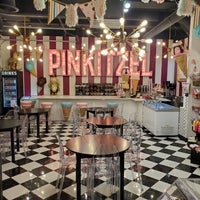 PINKITZEL Cupcakes & Candy - 150 S EK Gaylord Bl