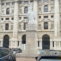 Piazza degli Affari - Duomo - Piazza degli Affari