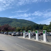 North Bend Premium Outlets - Outlet Mall