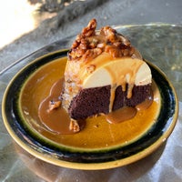 Lottie's Lounge - Pub in Seattle