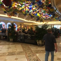 Cosmopolitan Platinum VIP Lounge - 5 tips from 762 visitors