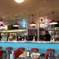 Deluxe Diner - Diner