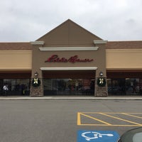 Birch Run Premium Outlets - Outlet Mall