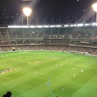 Melbourne Cricket Ground (MCG) - Cricket Ground in Jolimont