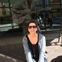 Chet Atkins Statue - Nashville, TN