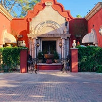 Cafe Monarch - Café in Arts Districts