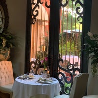 Cafe Monarch - Café in Arts Districts