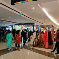 Mantri Square - malles - #1, Sampige Road, Malleswaram