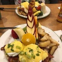 Cora Breakfast & Lunch - Downtown Toronto - 36 tips from 1727 visitors