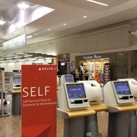 Delta Air Lines Ticket Counter - Anchorage International Airport - 5000 ...