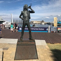 Bon Scott Statue - 1 tip from 60 visitors