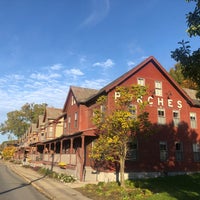 The Porches Inn at Mass Moca - Hotel in North Adams