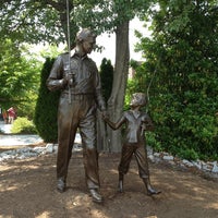 Andy Griffith Show Statue - 2 tips