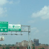 Missouri / Illinois State Line - Border Crossing in East St Louis