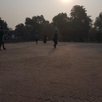 Model Town Park - 33 tips