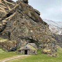 Rútshellir - Cave