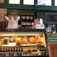 Schilo's Delicatessen - German Restaurant