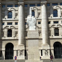 Piazza degli Affari - Duomo - Piazza degli Affari