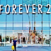 Forever 21 - Clothing Store in Magnolia Center