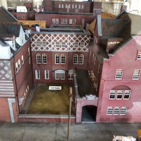 Jane Addams Hull-House Museum - University Village - Little Italy ...