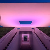 James Turrell Skyspace at Rice University - 12 tips