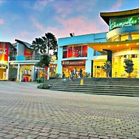 Cihampelas Walk (CiWalk) - Cipaganti - Bandung, Jawa Barat