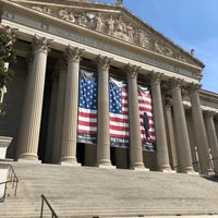 National Archives Rotunda - Federal Triangle - 22 tips