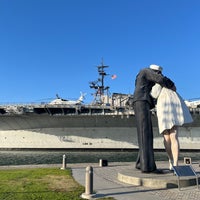 Embracing Peace Statue - Outdoor Sculpture in Marina