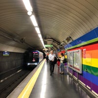 Metro Chueca - Chueca - Plaza de Chueca 4
