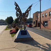 Mothman Statue - 13 tips