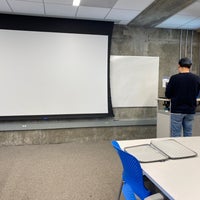 Moffitt Library - University of California-Berkeley - UC Doe Library