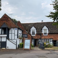 Ye Olde Six Bells - Pub in Horley