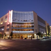 Shops @ West 7th - Shopping Plaza