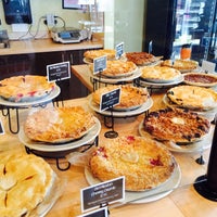 Grand Traverse Pie Company - Pie Shop
