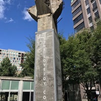 Lovejoy Columns - Portland, OR