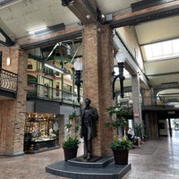 Trolley Square - Shopping Mall in Central City