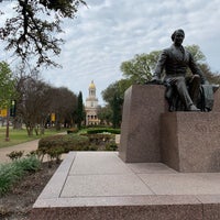 Judge Baylor Statue - Baylor University - 1 tip