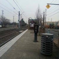 TriMet E 102nd Ave MAX Station - Light Rail Station in Portland