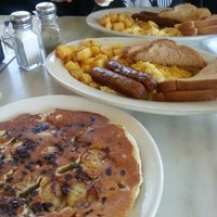 The Shawmut Diner (Now Closed) - 943 Shawmut Ave
